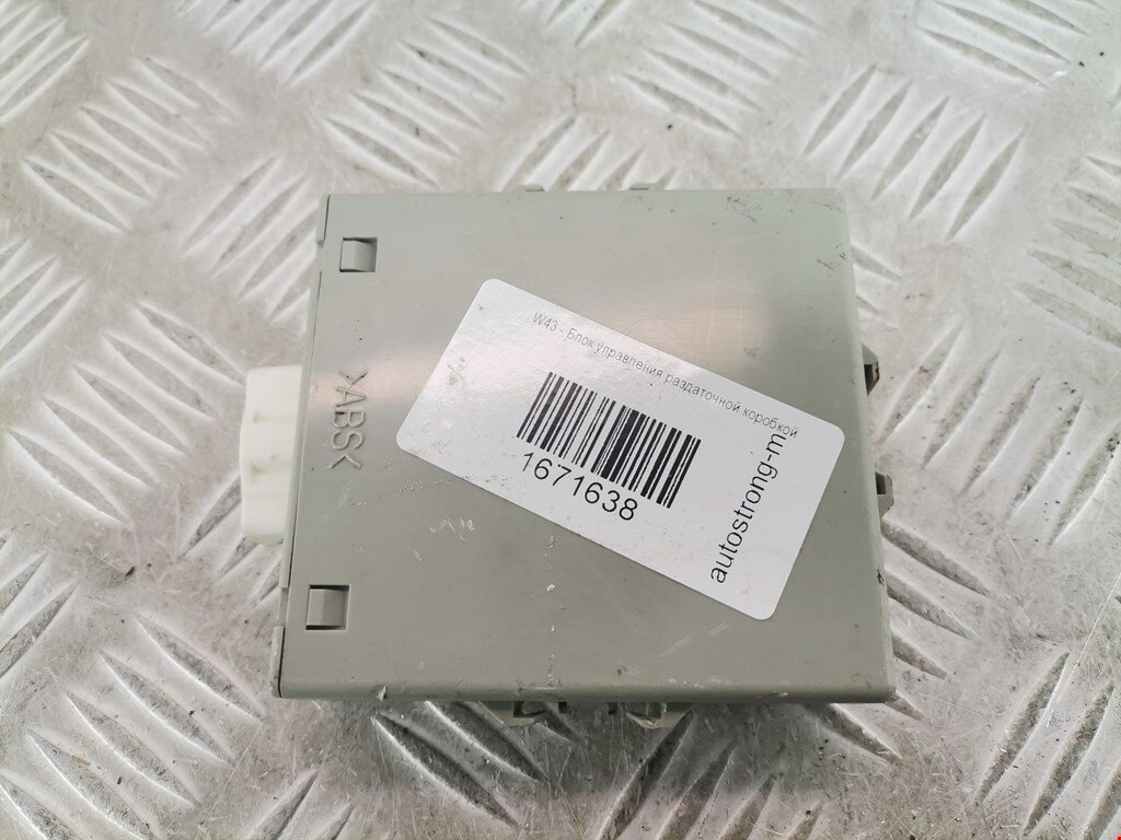 Блок управления раздаточной коробкой (полным приводом) Mitsubishi Outlander 2 (XL) 8631A057 арт. 1671638