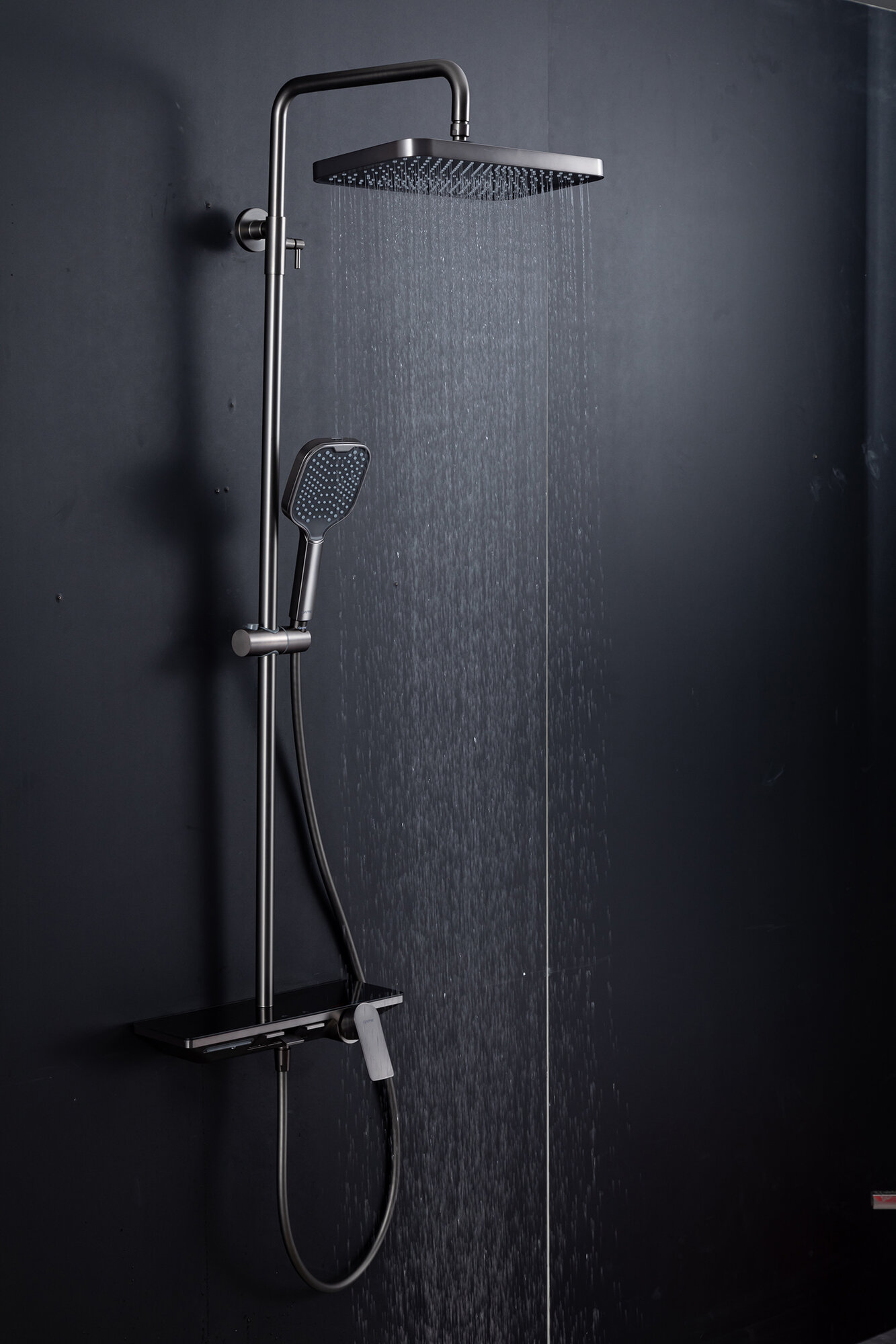 Душевая система со смесителем и тропическим душем Gappo G2496-19, латунь цвет оружейная сталь