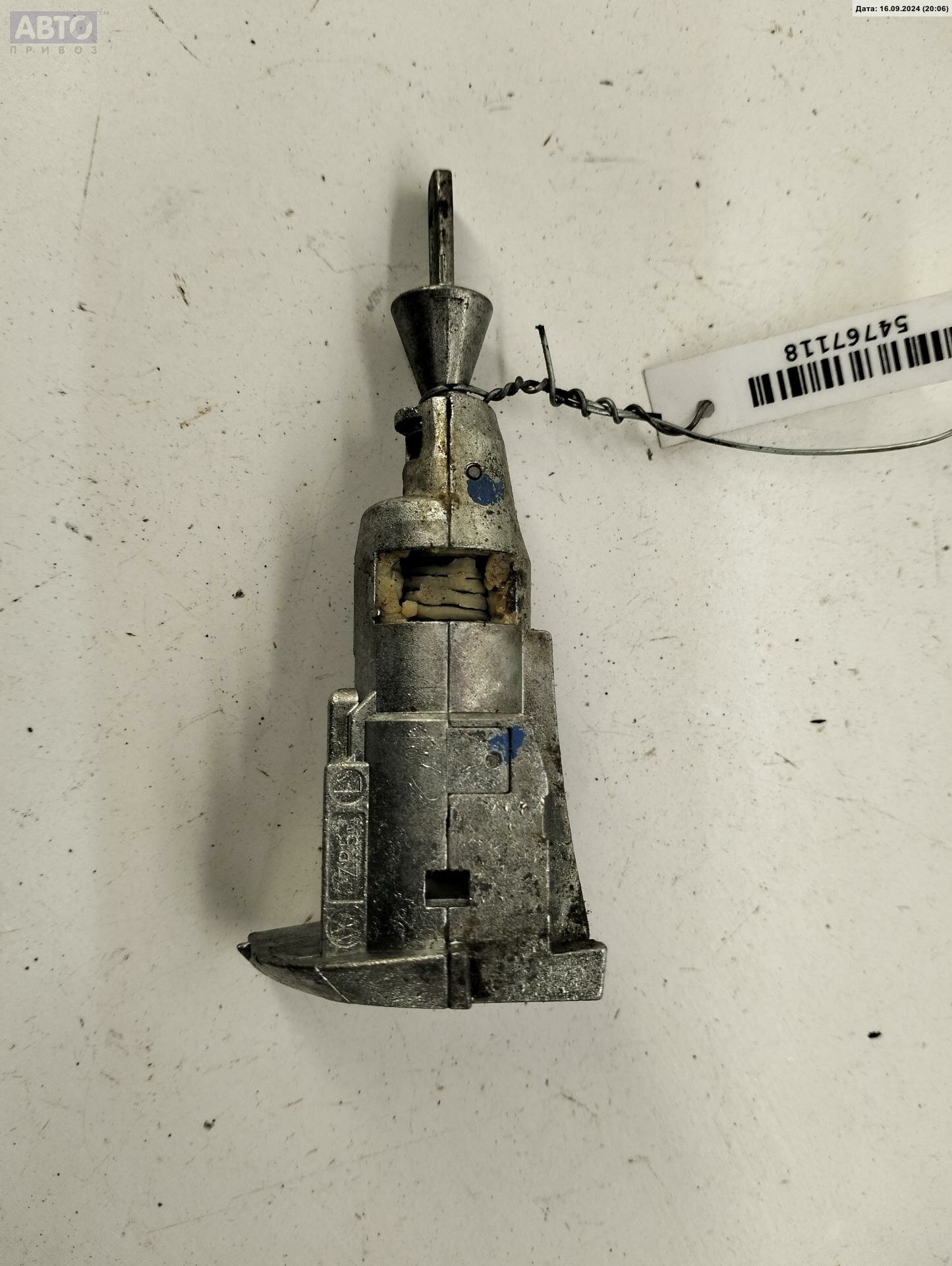 Личинка замка Volkswagen Golf-6