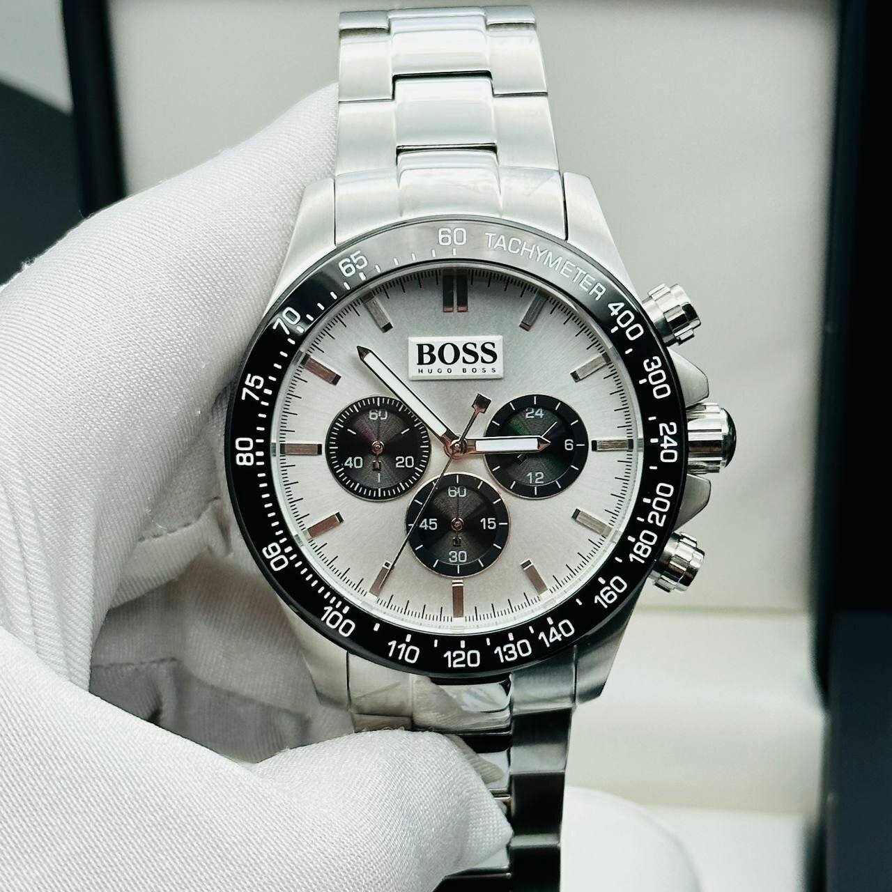 Наручные часы BOSS