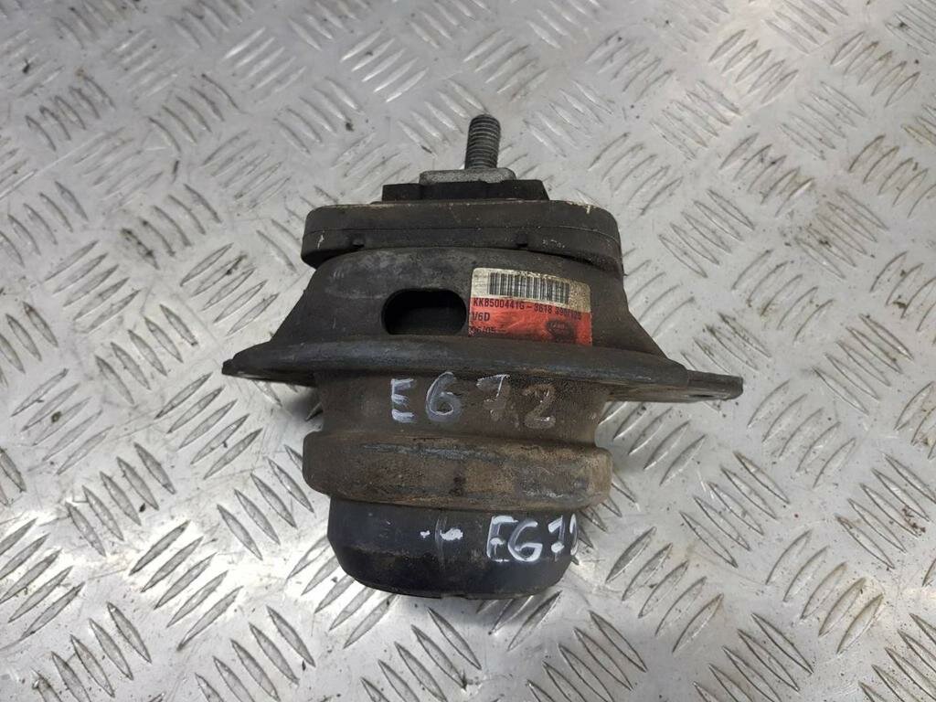 Подушка двигателя (Опора ДВС) Б/У для LAND ROVER DISCOVERY III (2004—2009) KKB500441
