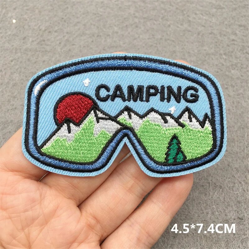 Нашивки с вышивкой гор 4