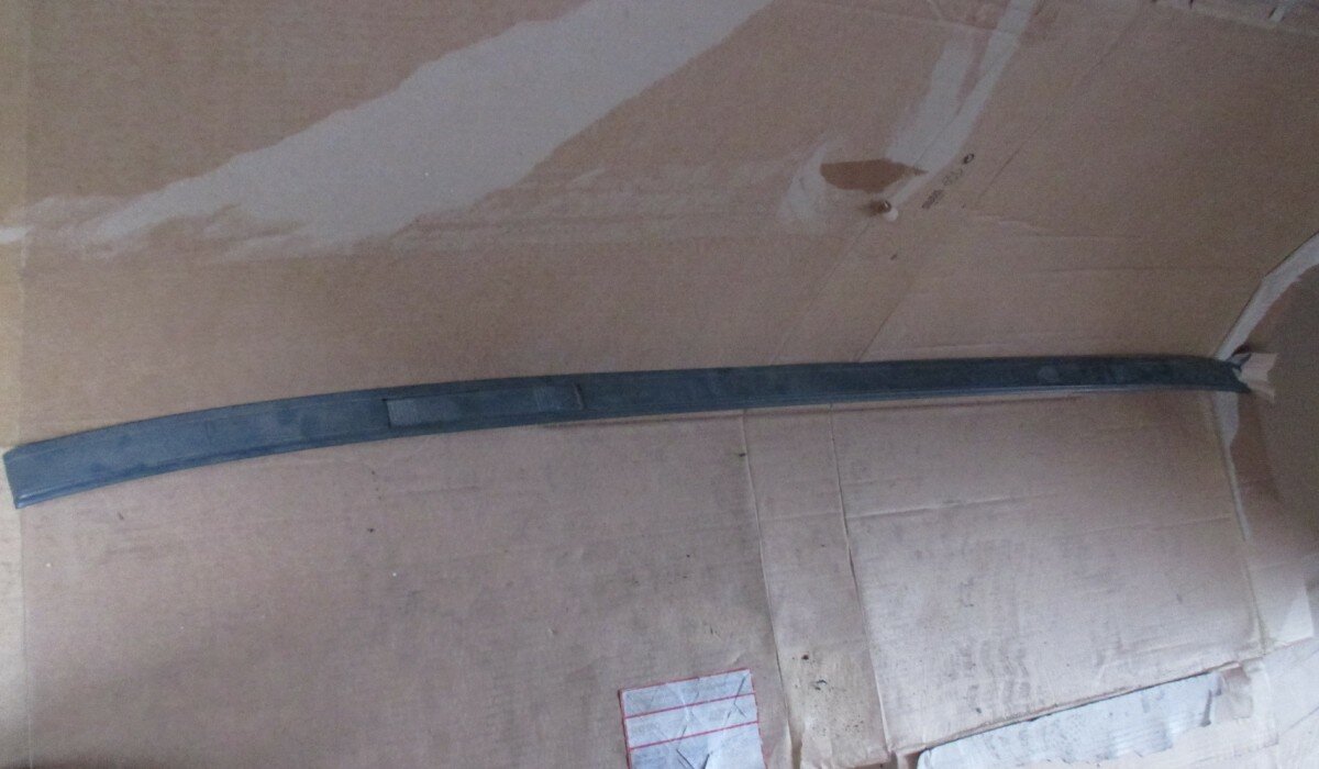 Молдинг крыши Nexia Daewoo 90244844