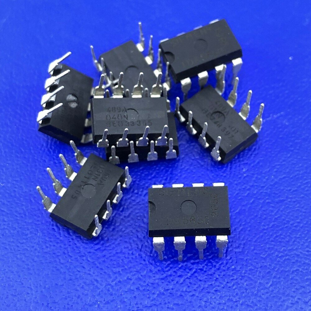 2 штуки TDA5850 PDIP-8 Переключаемый усилитель видеосигнала (TV видеоусилитель) TDA 5850