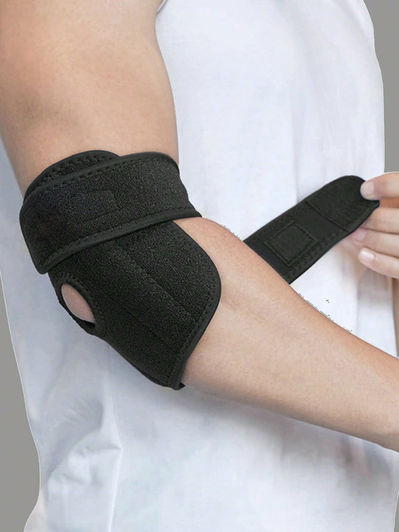 Бандаж на локтевой сустав. Спортивный налокотник для мужчин и женщин. Фиксатор на локоть при растяжение локтя. Усиленные, защитные налокотники. 1 шт.