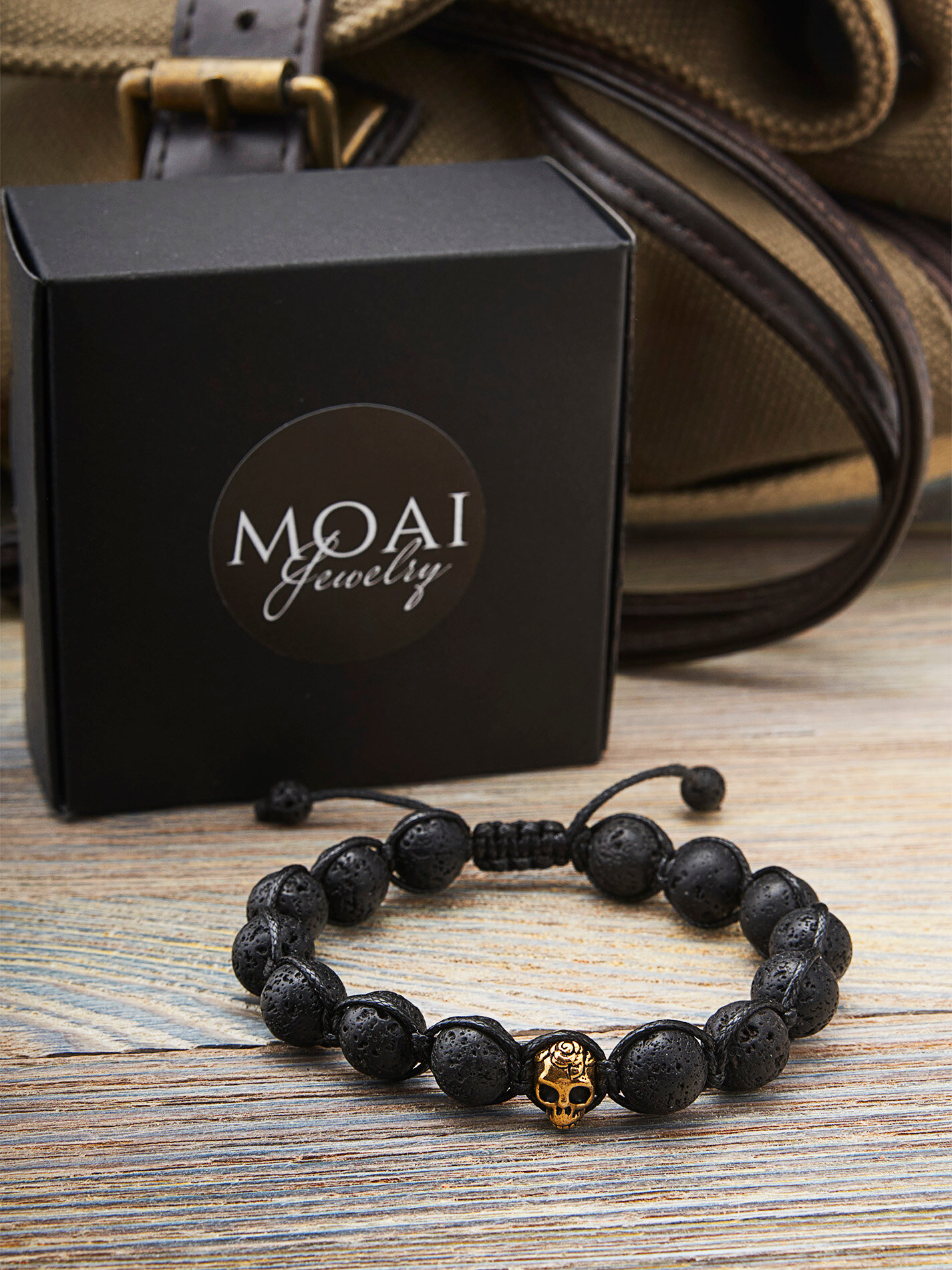 Браслет, вулканическая лава