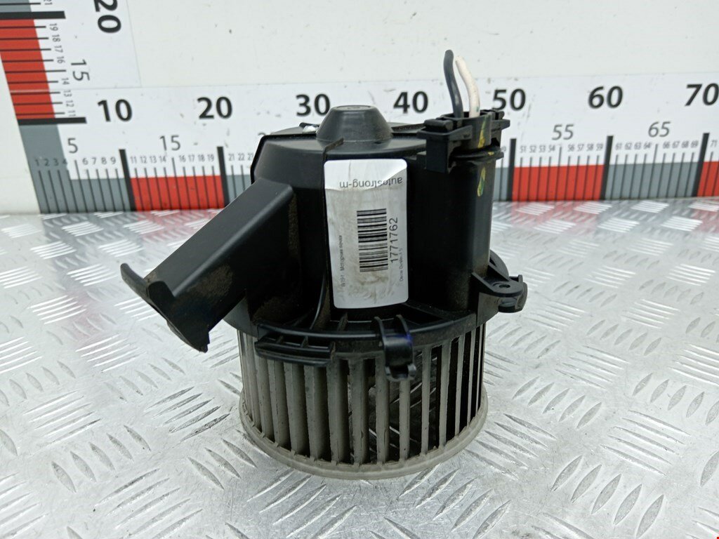 Моторчик печки (вентилятор отопителя) Renault Duster 1 272101366R арт. 1771762