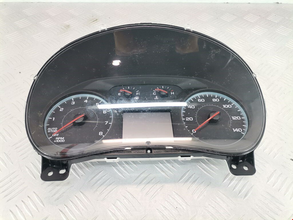 Панель приборная (щиток приборов) Chevrolet Equinox 3 84240633 арт. 1403329