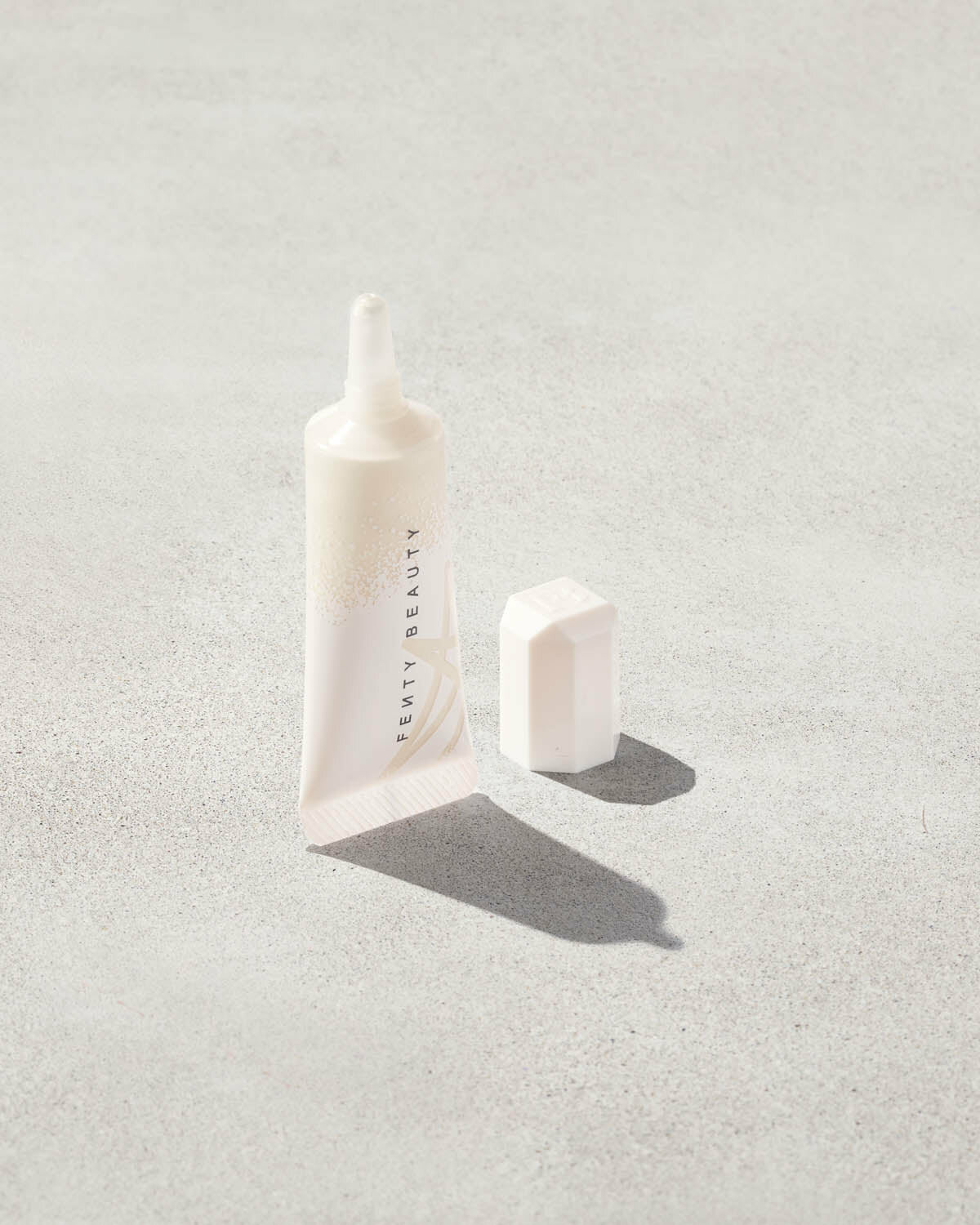 Fenty Beauty Жидкий хайлайтер Liquid Killawatt Fluid Freestyle Highlighter в оттенке 01 Sidechick, 15 мл