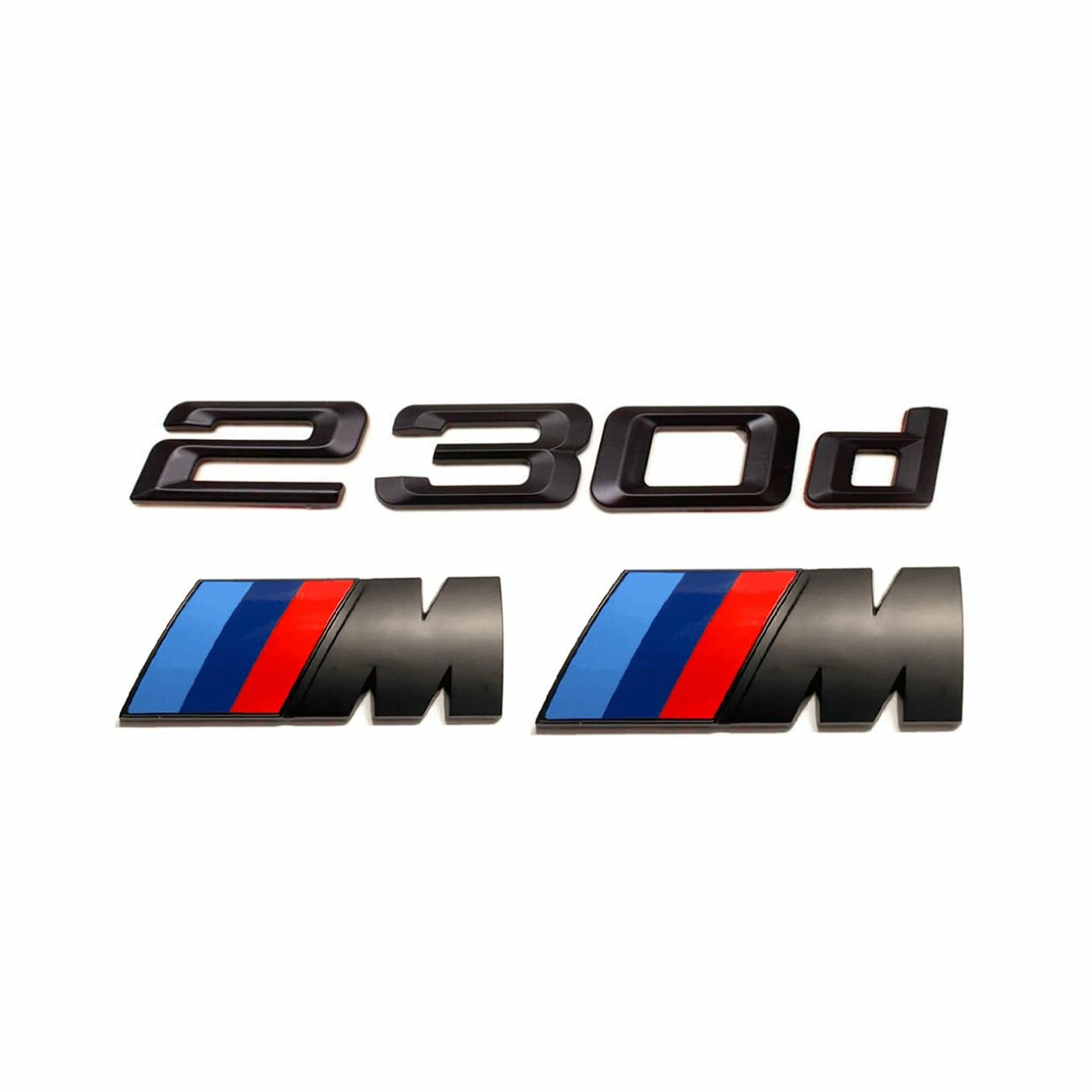 Комплект: шильдик на багажник 230 d для BMW 2 ой серии + 2 эмблемы на крыло M-performance черный мат