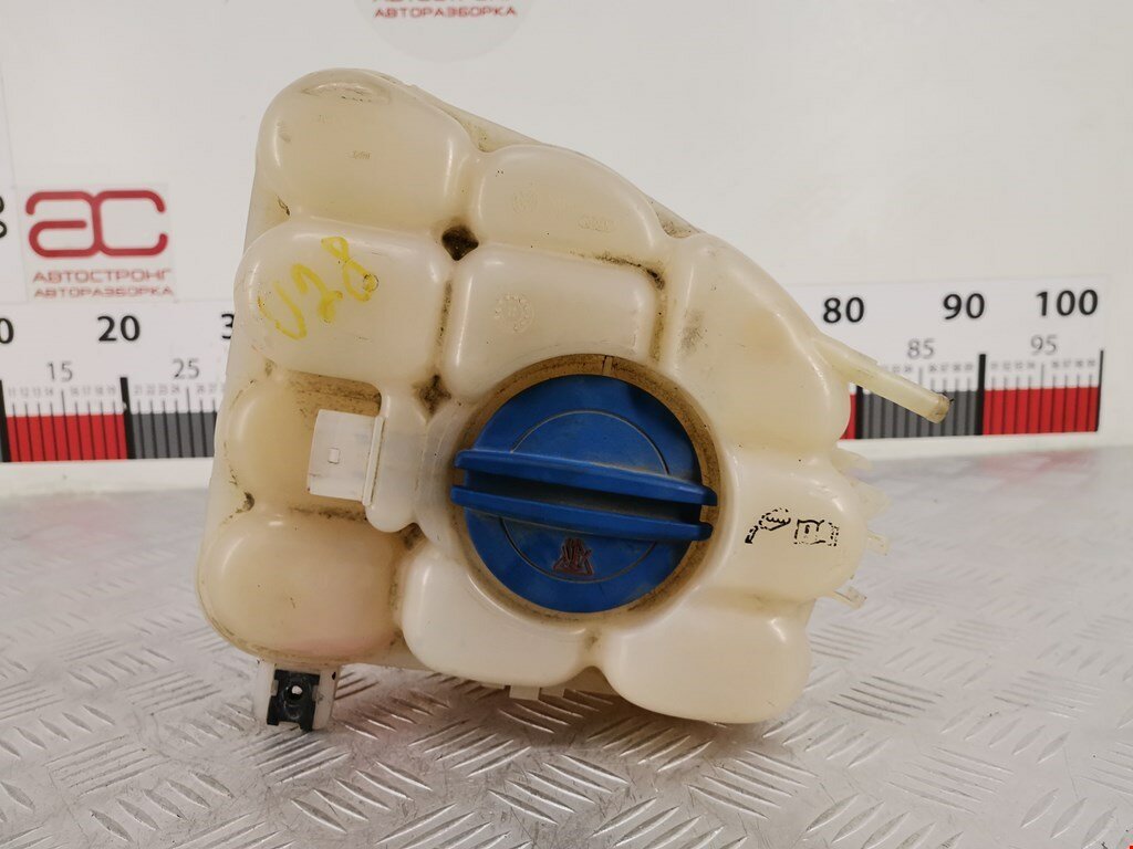 Бачок расширительный Volkswagen Touareg 2 7P0121407 арт. 1453564