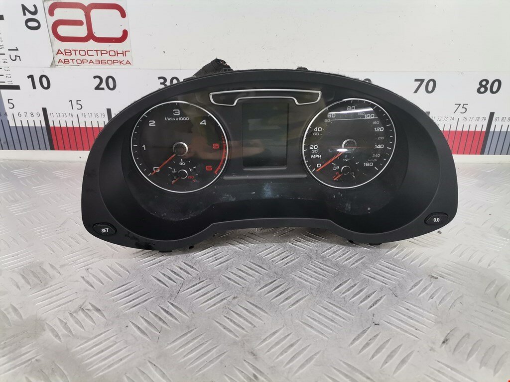 Панель приборная (щиток приборов) Audi Q3 8U 8U0920980E арт. 1692624