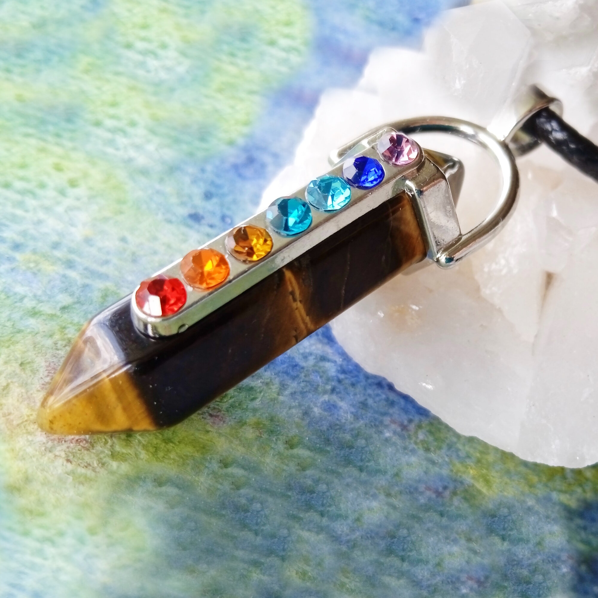 Маятник подвеска 7 Чакр Тигровый Глаз на шнурке, оберег, биолокация, гадание, диагностика организма, поиск клада