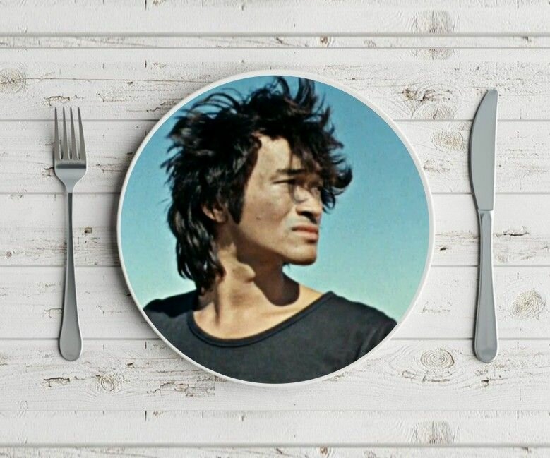 Тарелка Кино, Виктор Цой №10