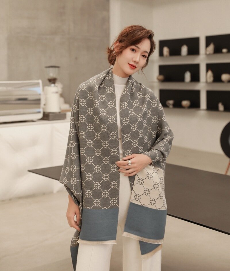 Шаль для женщин