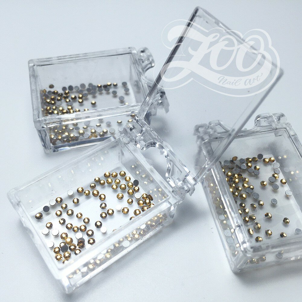 Стразы стеклянные Light Topaz SS4 (1.5 мм) Zoo Nail Art 100 шт №1121 (в прямоугольном боксе)
