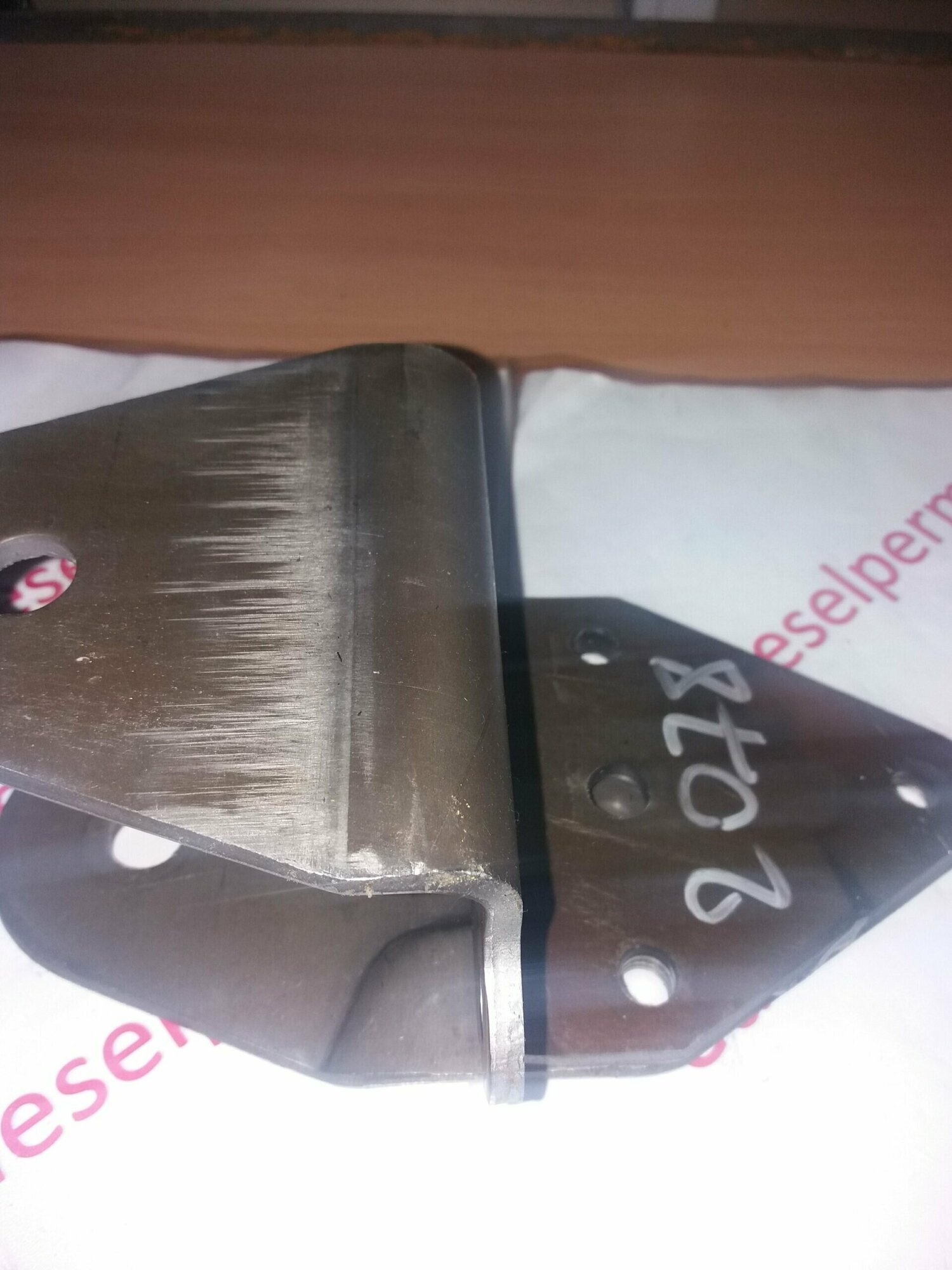 Кронштейн рессоры ГАЗ 33104 передней