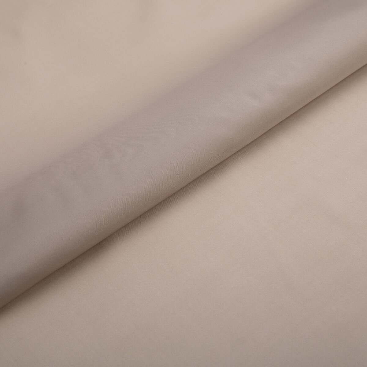 Ткань подкладочная Gamma Taffeta 180Т 100% полиэстер 500 х 152 см №358 т. бежевый
