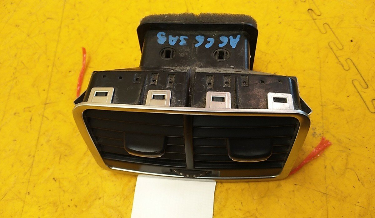 Дефлектор воздушный A6 (C6,4F) Audi 4F0819203C