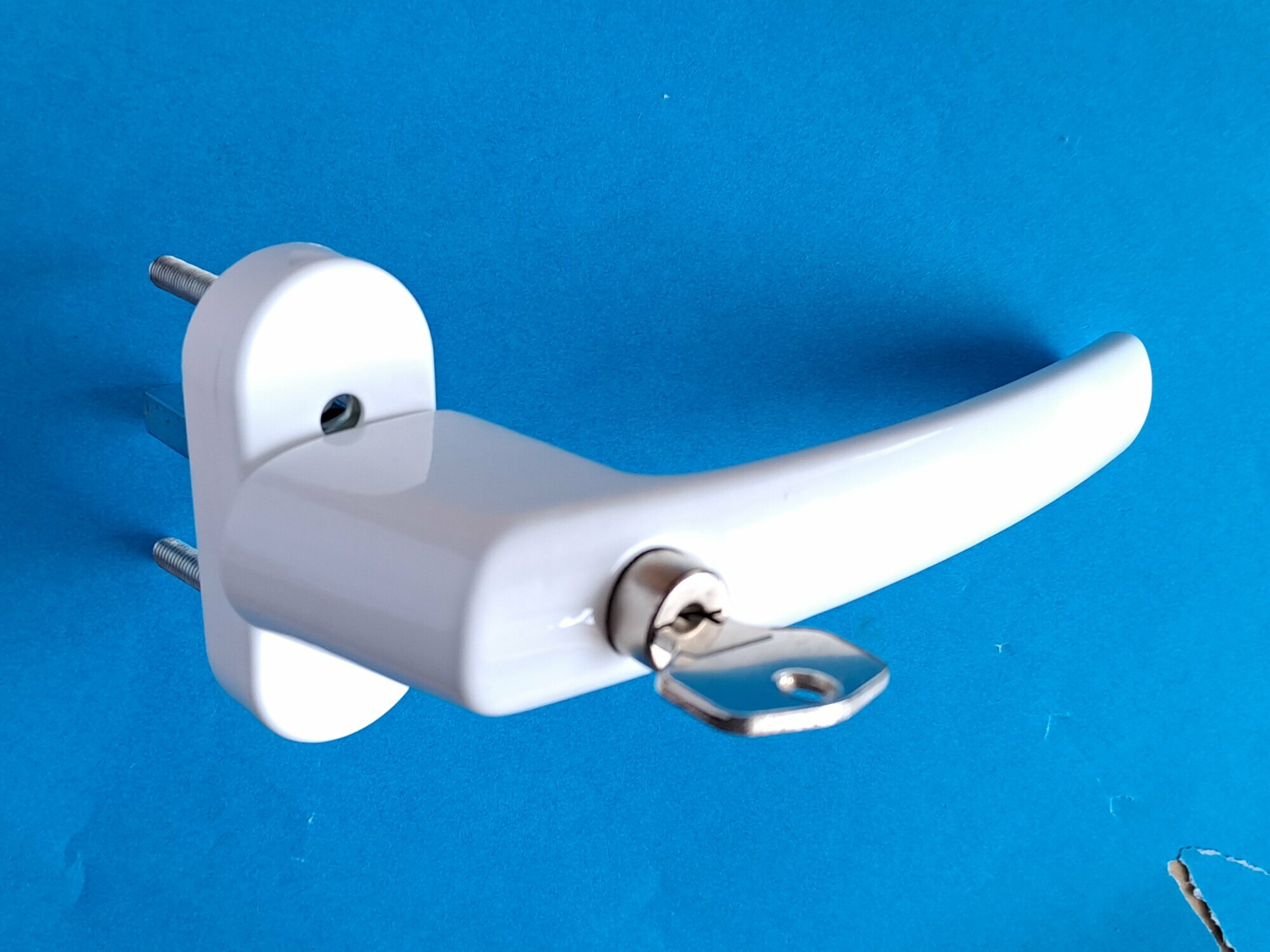 Ручка окон ПВХ с ключами. Металлопластик.