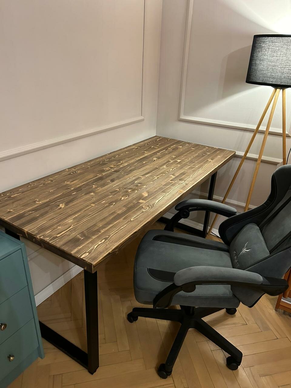 Стол Письменный, Обеденный Нераскладной Массив Сосны.180х60х75см. Цвет Орех.