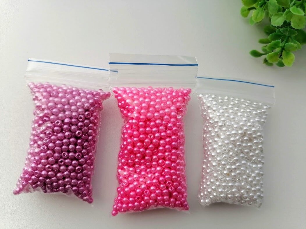 Бусины для рукоделия 3 мм 3 цвета по 10 гр (около 2400 шт): набор для творчества