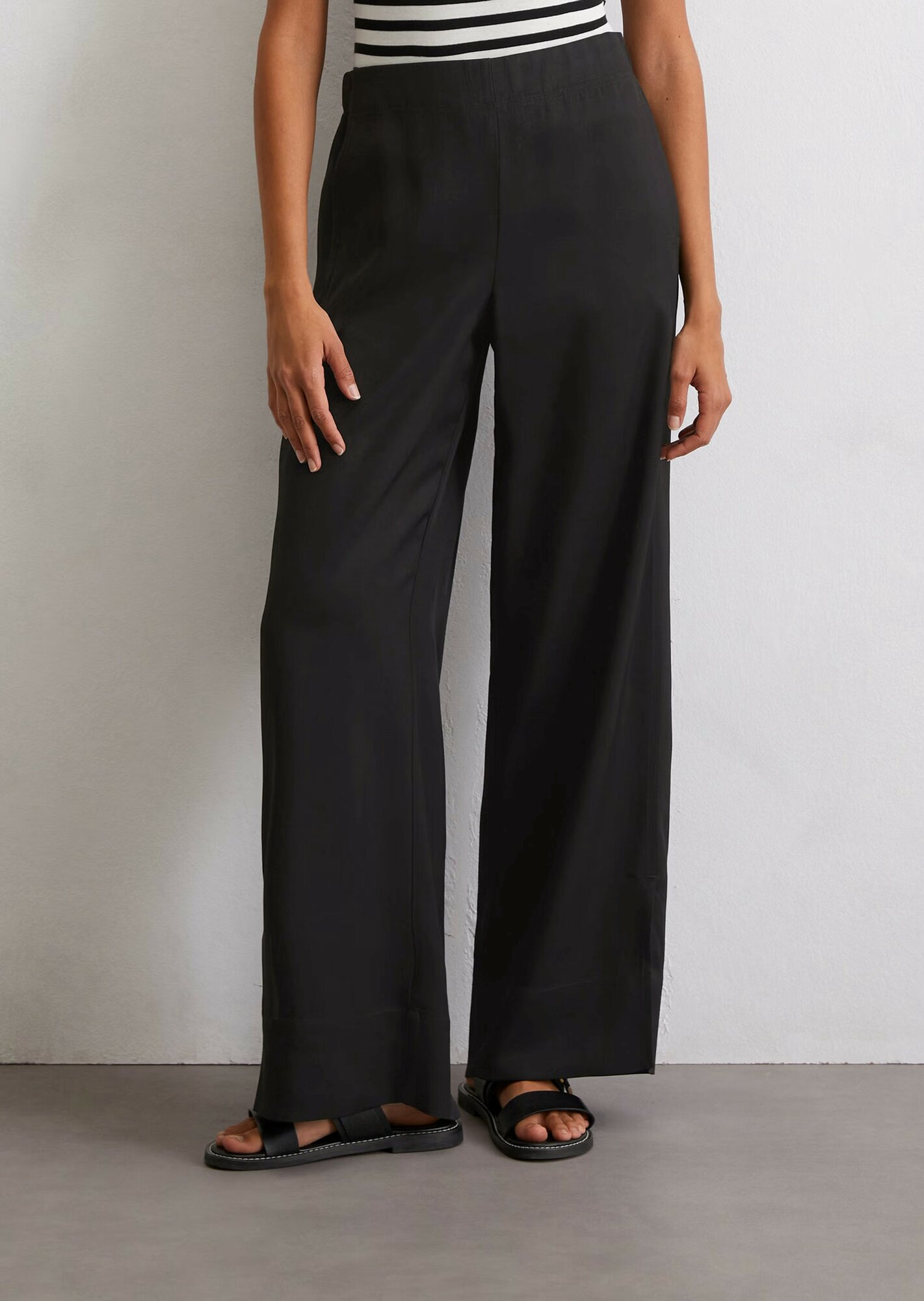 Брюки палаццо