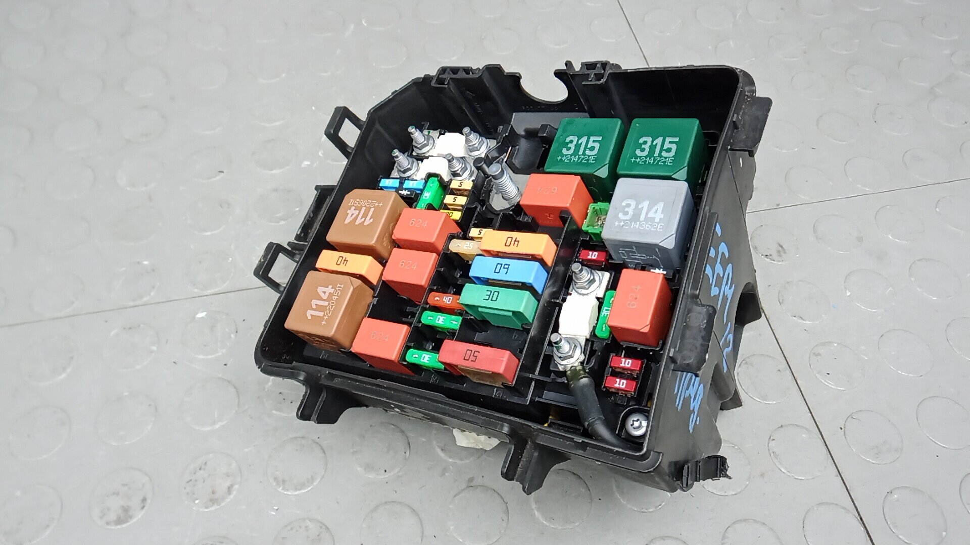 Блок предохранителей CITROEN C4 3