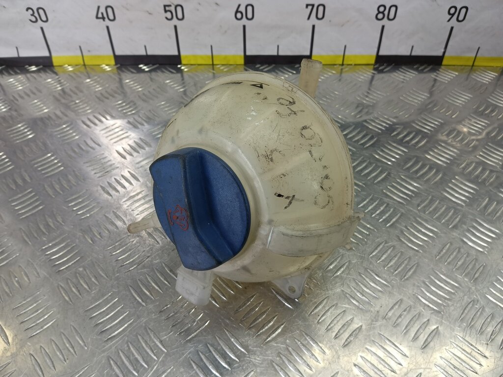 Бачок расширительный Б/У для Volkswagen 6Q0121407