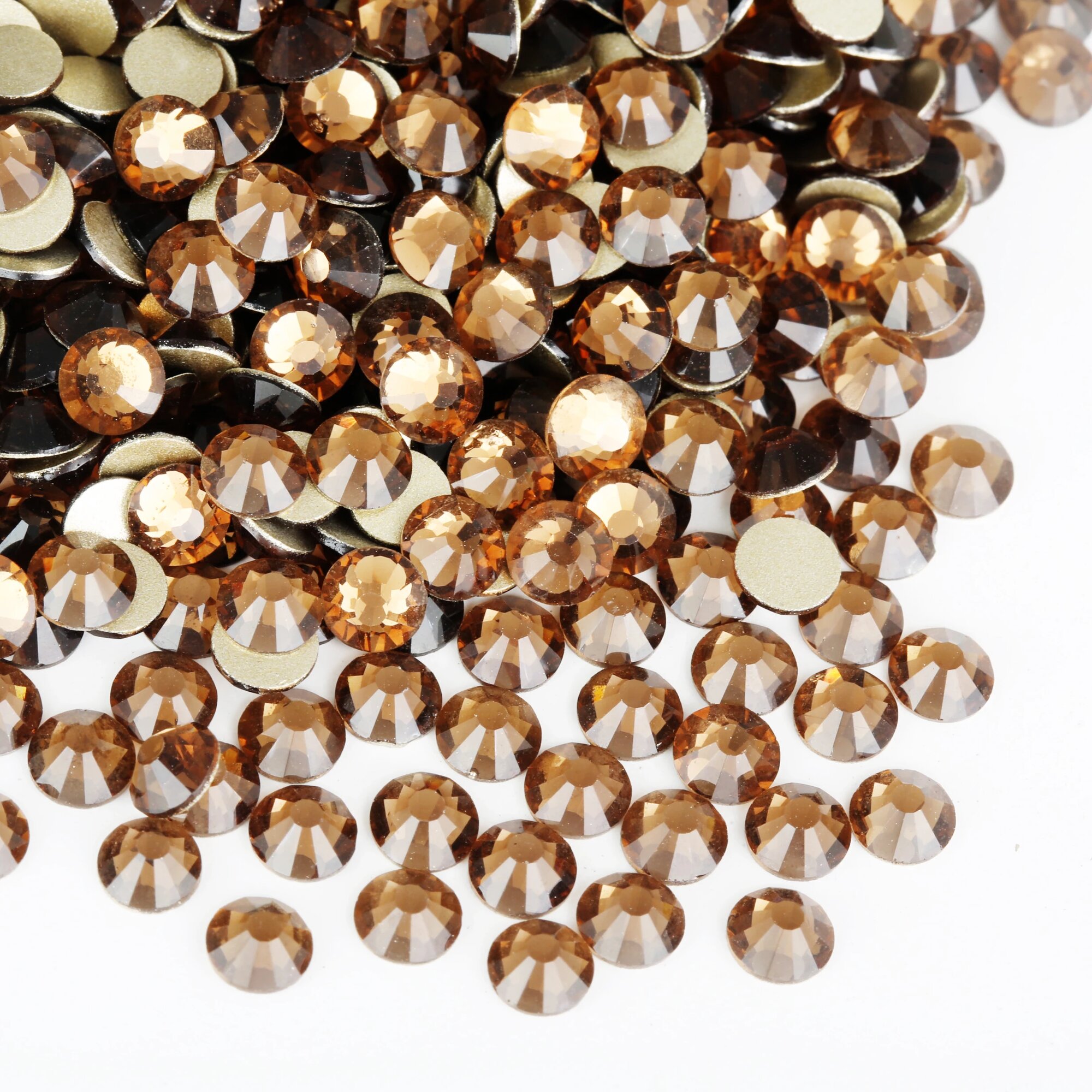 Стразы стеклянные дымчатый топаз золотая основа ss6 ss8 ss10 ss12 ss16 ss20 ss30 без горячей фиксации SS16-1440pcs