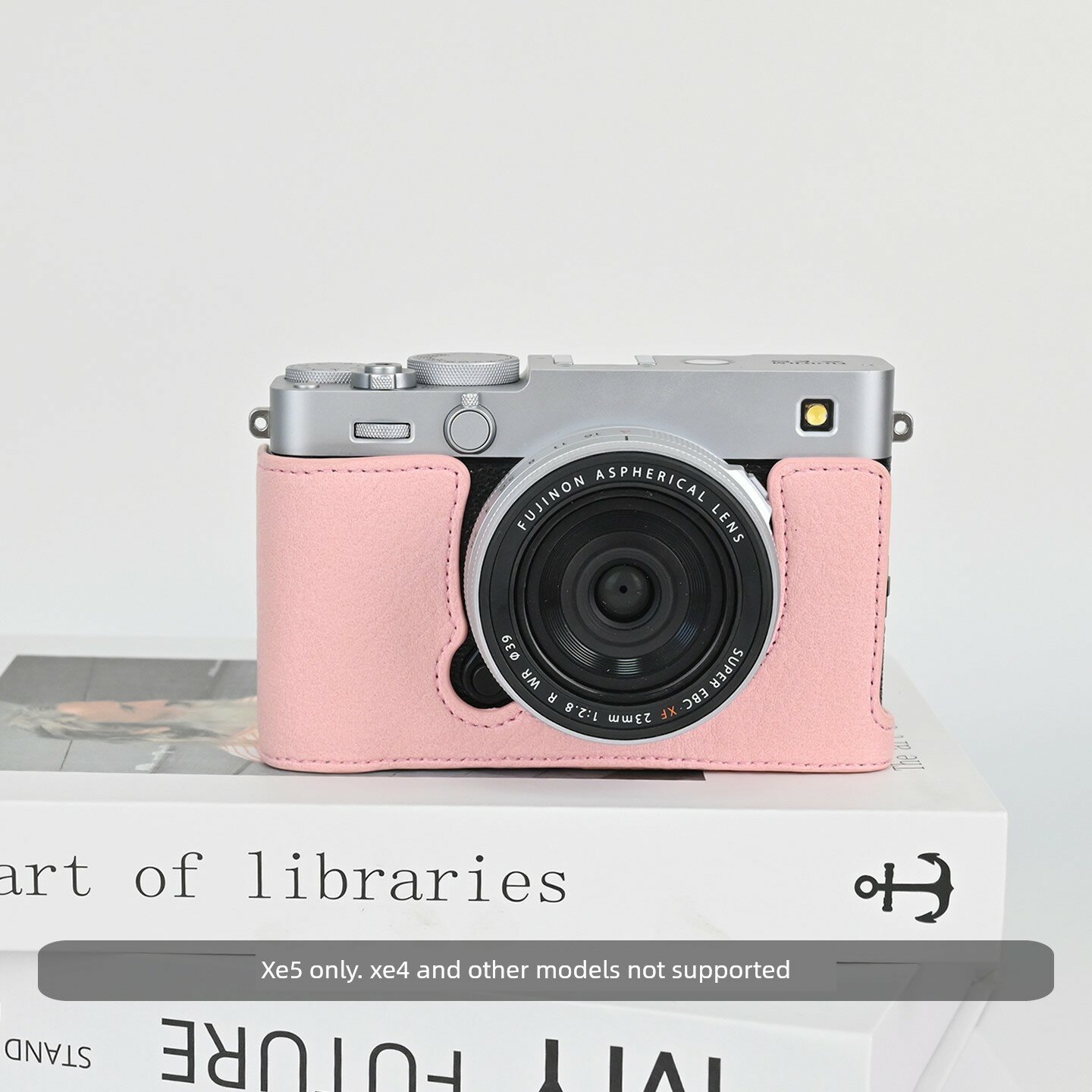 Розовый базовый элемент Fuji XE5 с аксессуарным комплектом для камер серии X