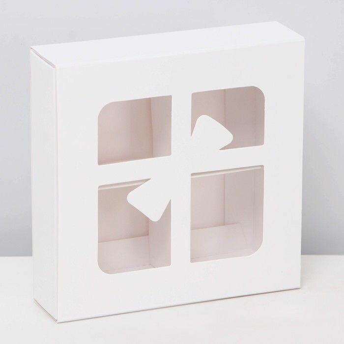 Коробка под 4 конфет вырубка, "Бантик", белый 12,5 х 12,5 х 3,5 см