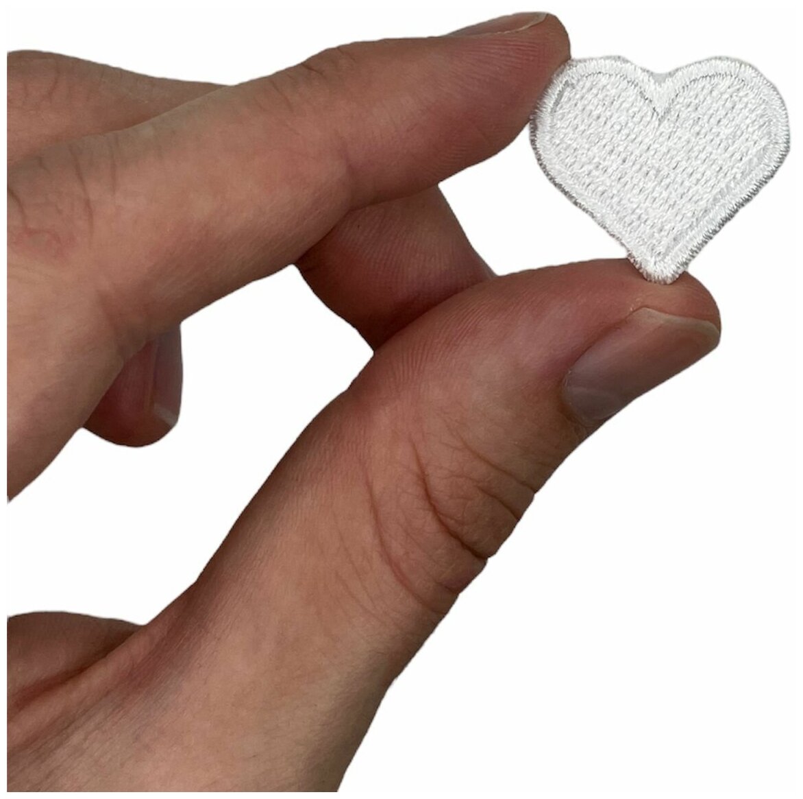 Набор из нашивок на одежду Сердечки на термопленке 25х23 мм