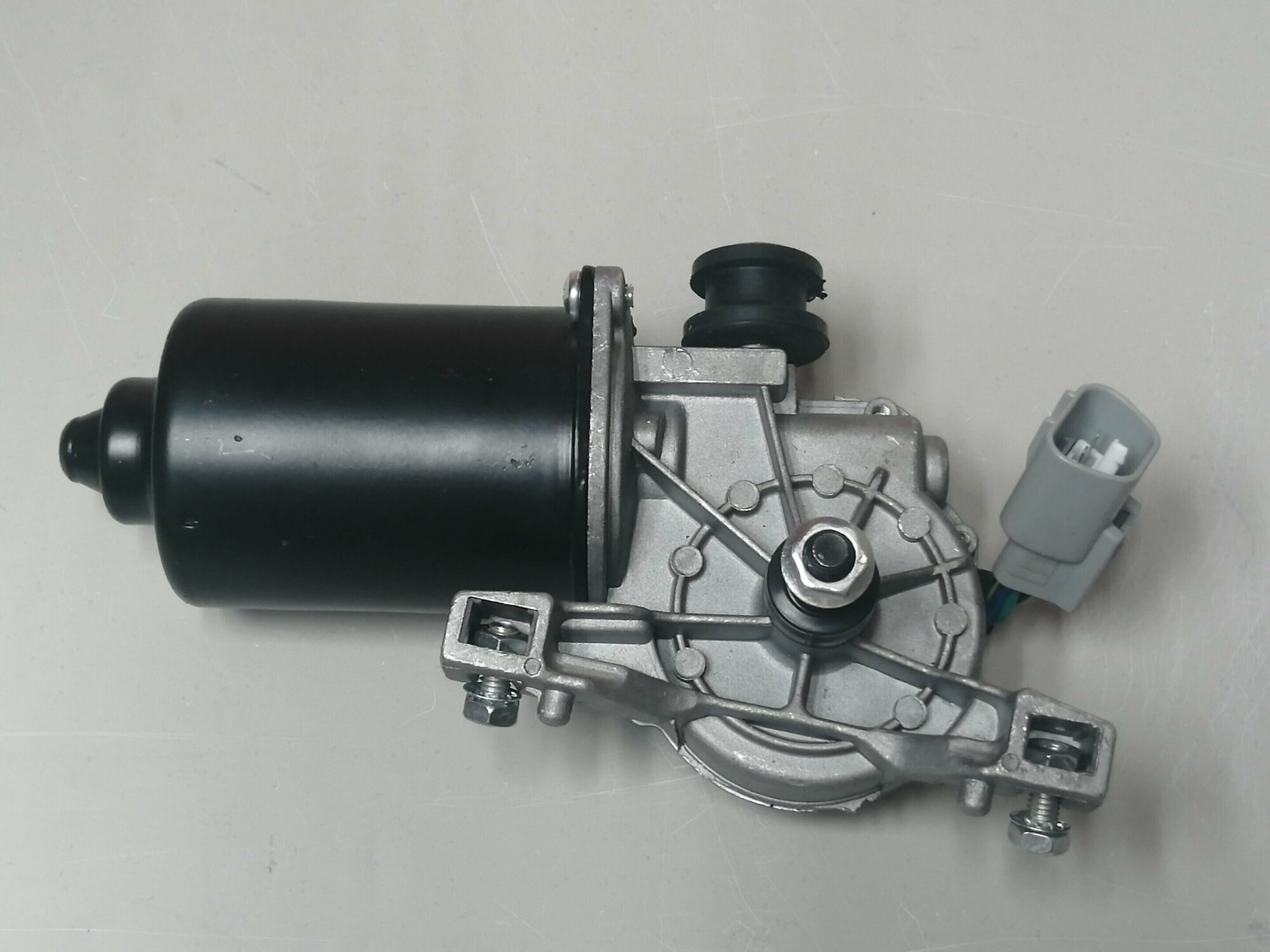 Мотор стеклоочистителя Geely GC6 [1.5 16V 5MT седан] 1017002075