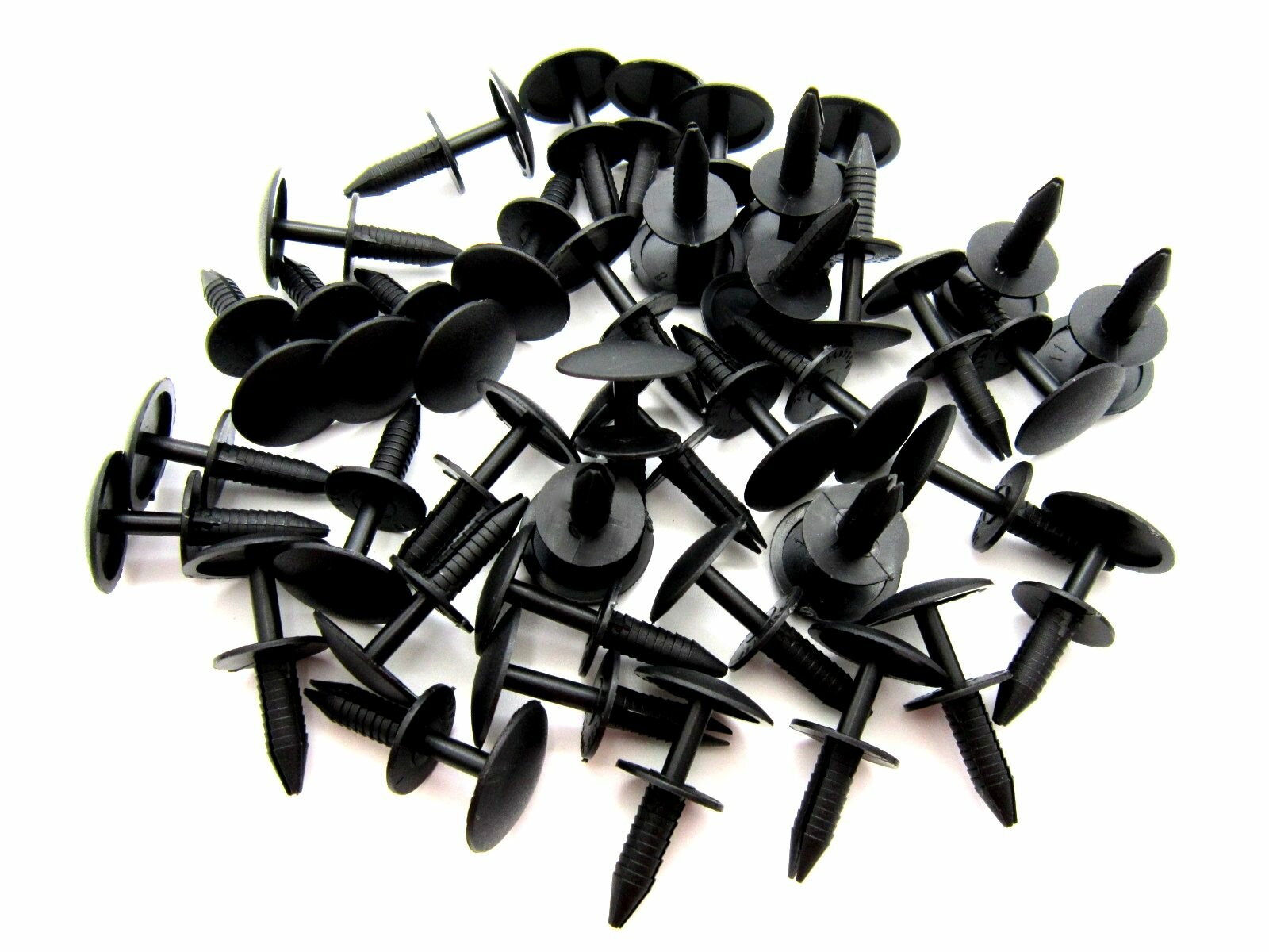 Автомобильная клипса (пистон) обивки задней двери Газель 3302 черная, 40 шт.