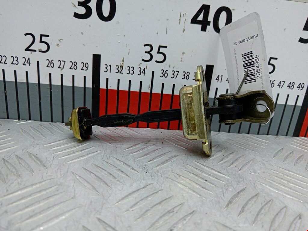 Ограничитель открывания двери передней Nissan Almera N16 80430BM700 арт. 2054365