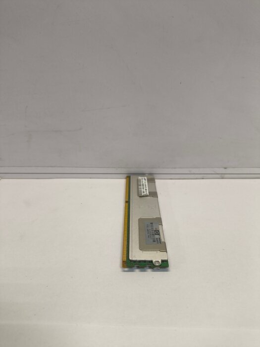 Оперативная память серверная Samsung DDR3 4Gb PC3-10600R M393B5170EH1-CH9Q1