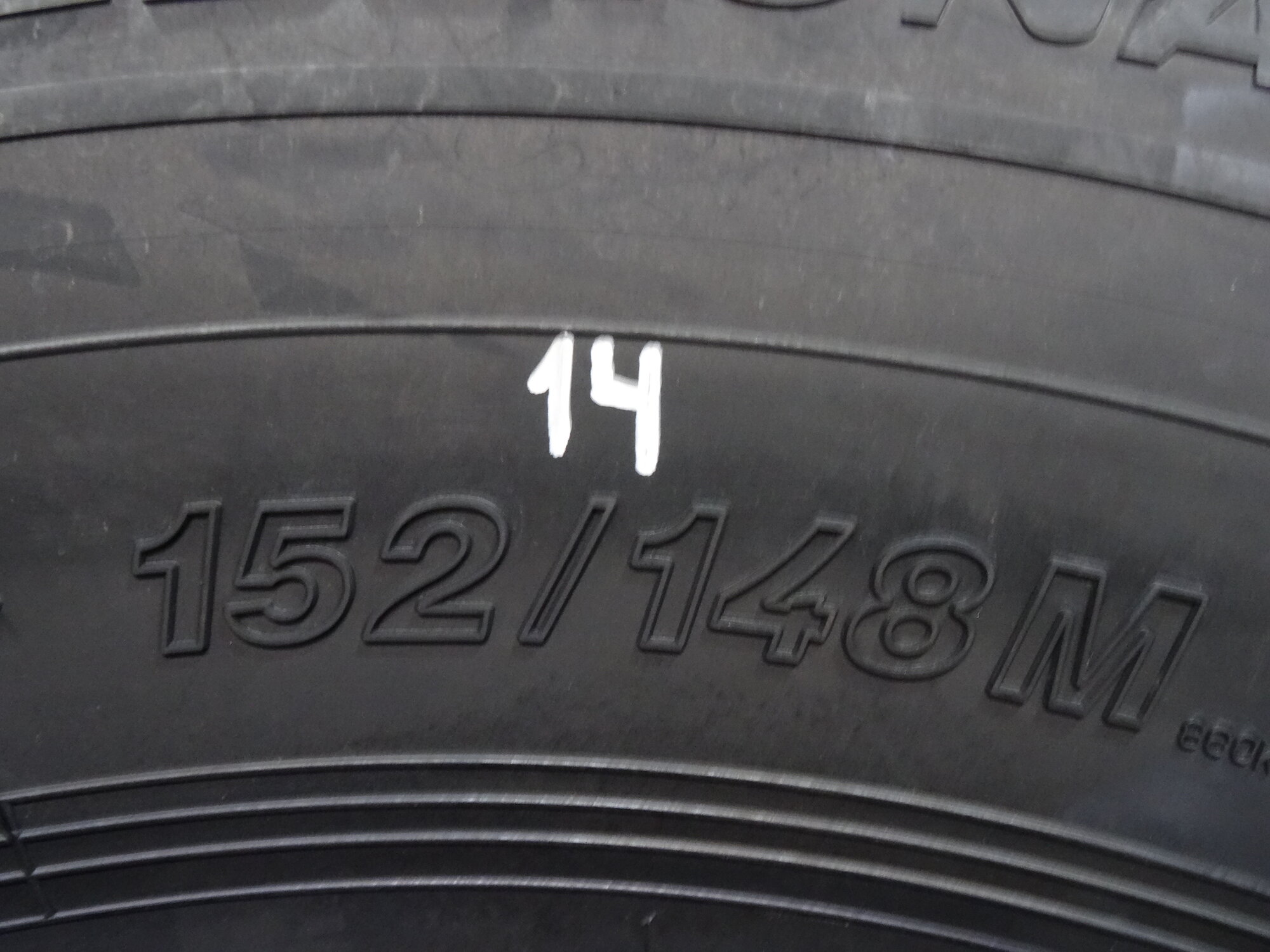 295/80R22,5 CORDIANT PROFESSIONAL DR-1 153/148М - Шина дорожная груз. а/м(ведущая ось, ЦМК)