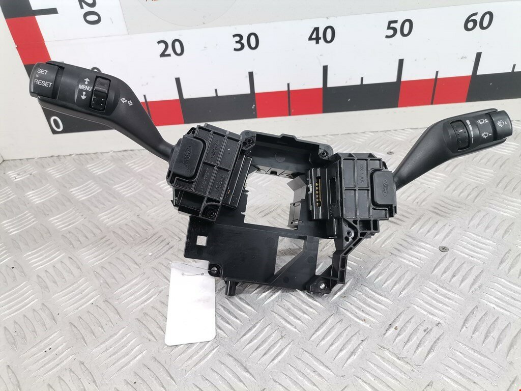 Переключатель поворотов и дворников (стрекоза) Ford Focus 2 1362588 арт. 1829073