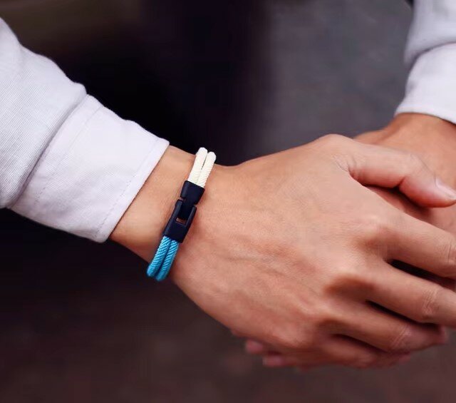 Браслет-нить