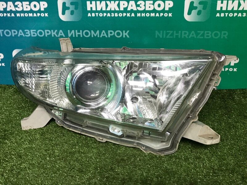 Фара передняя правая Toyota Highlander 2 2010-2014 8113048470