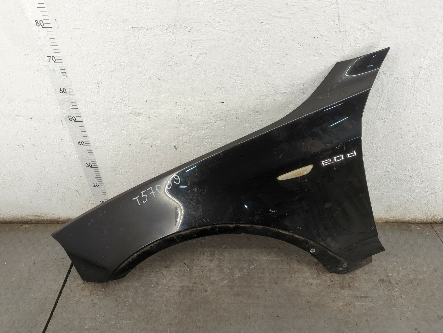 Крыло левое переднее BMW X3 E83 Б/У