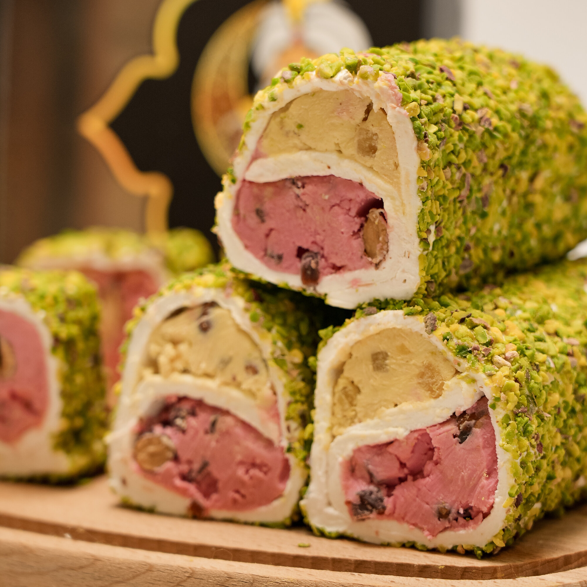 Лукум коктейль банан-клубника-фисташки 500 гр. Турция