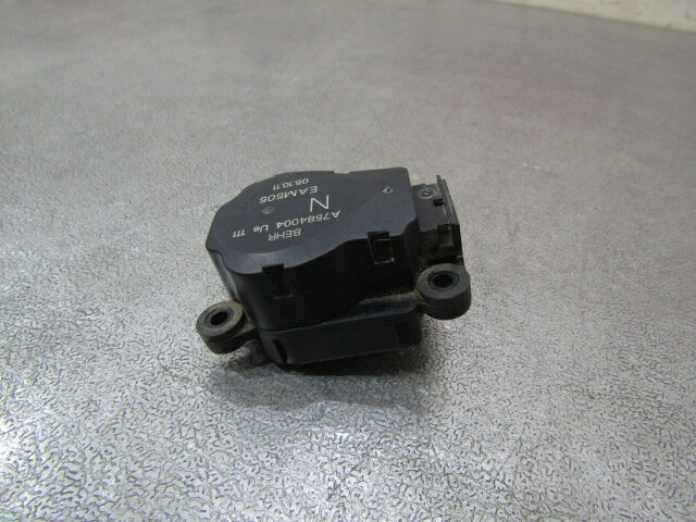 Моторчик заслонки отопителя MAN TGX, TGS, TGA, TGM, TGL