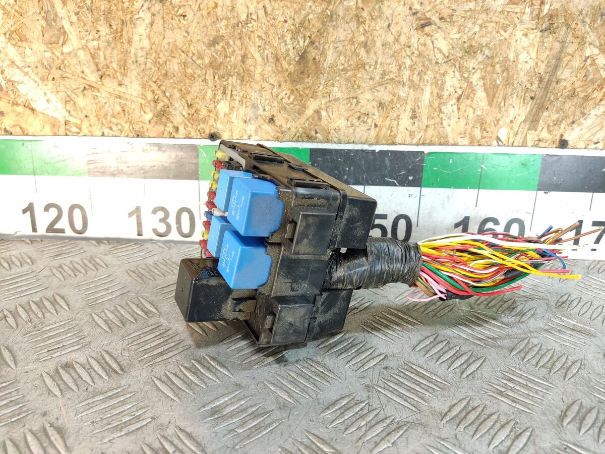 Блок предохранителей салонный KIA Picanto 2004-2011 9194007000