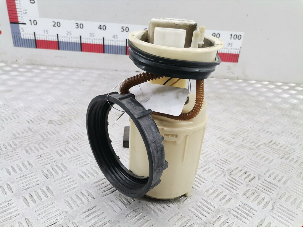 Насос топливный Volkswagen Golf 4 1J0919087J арт. 1773812