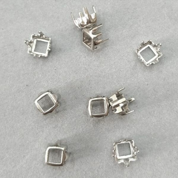 Оправа с цапами, 6х6мм, пришивная, форма квадрат, базовый материал - латунь, стального цвета, 10 шт.