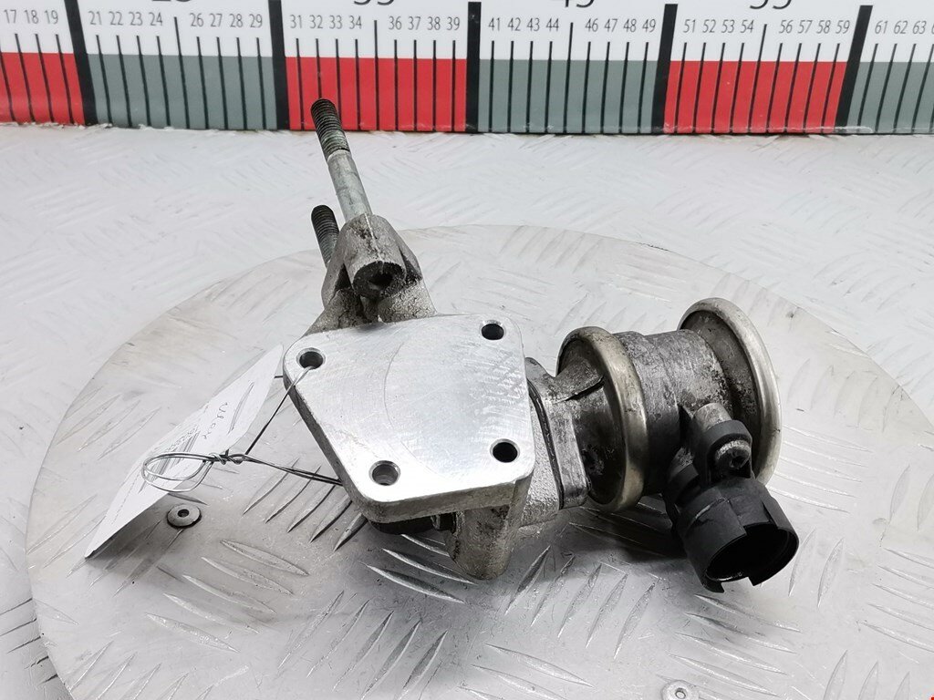 Клапан ЕГР EGR Audi A3 8L 06A131229 арт. 1603689