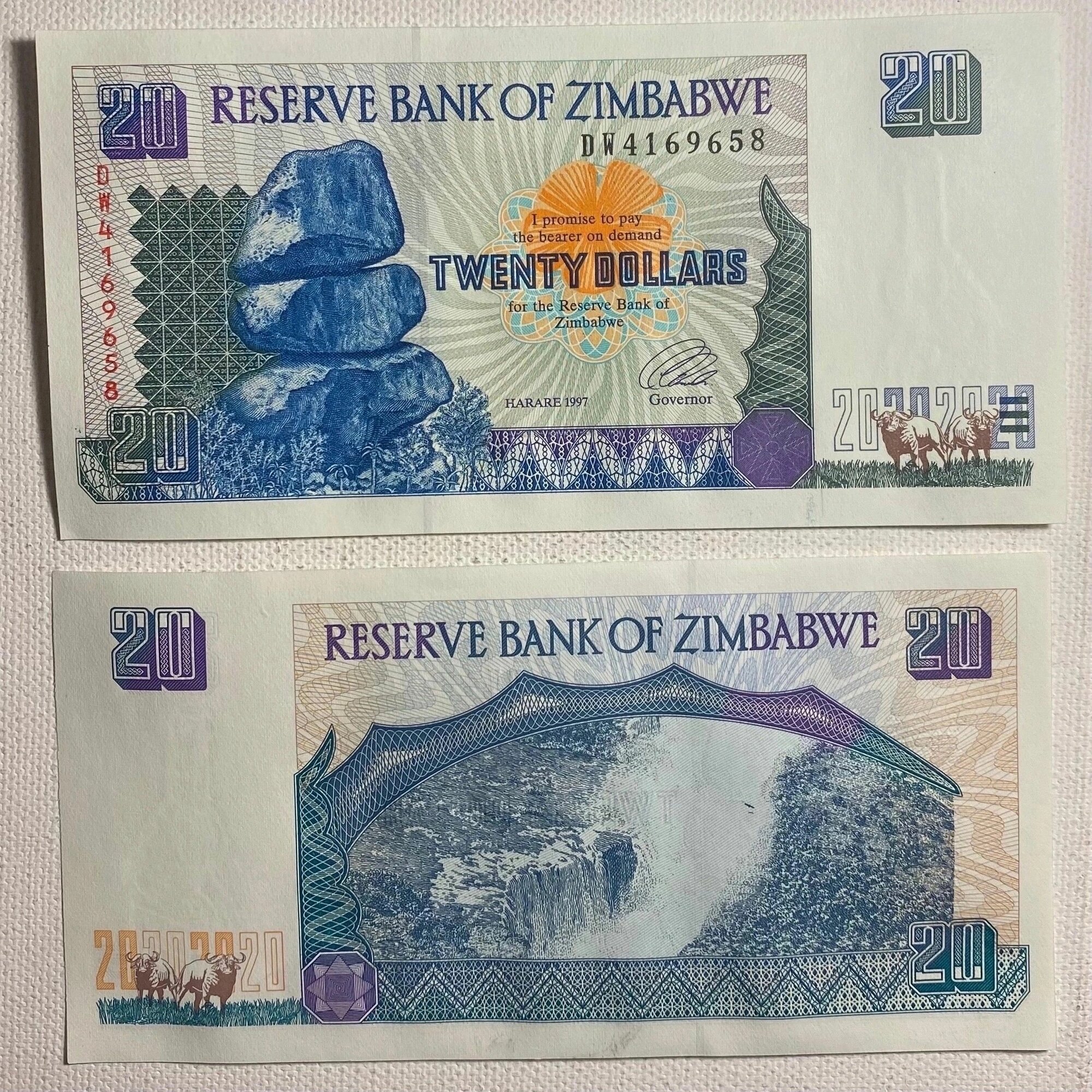 Зимбабве 20 долларов 1997 года UNC