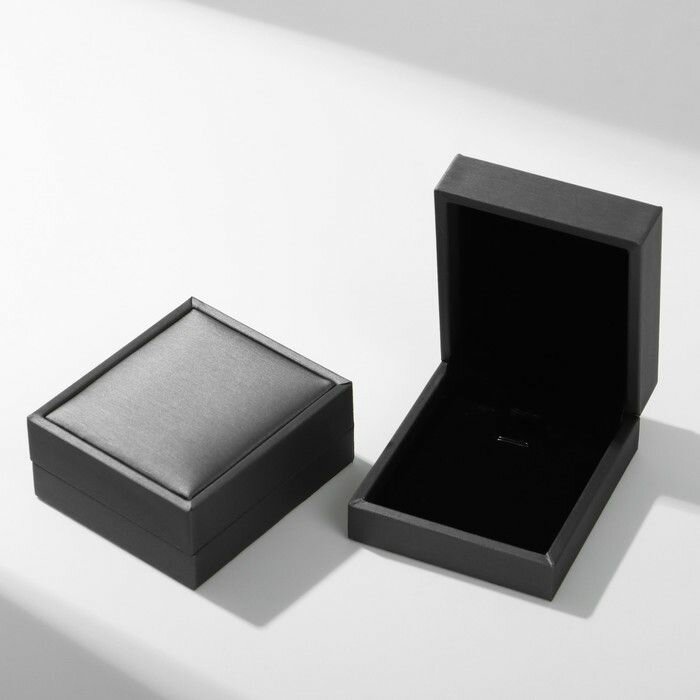 Футляр под кулон КНР "Квадро" классический, 7,4х8,5 см, цвет серый